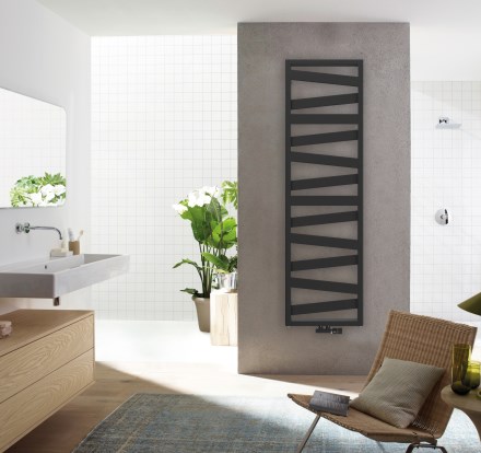 CONCEPT 200 ARTEANO designový radiátor 1771/450, středové připojení, black matt 0557 v Radiátory ...